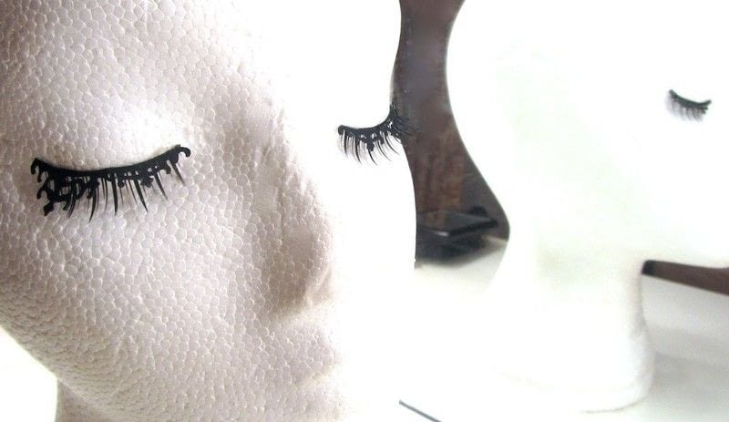 Paper Cut Eyelashes · How To Make A False Eyelashe · MakeUp Techniques ...