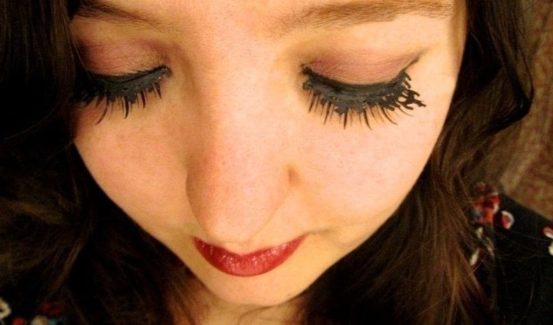 Paper Cut Eyelashes · How To Make A False Eyelashe · MakeUp Techniques ...