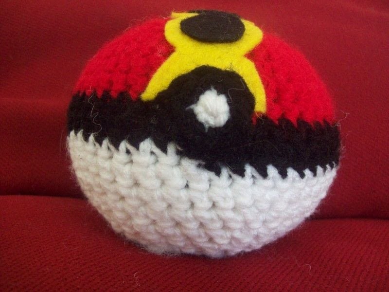 Giant Pokeball Project · How To Make A Toy Ball · Sewing and Crochet on ...