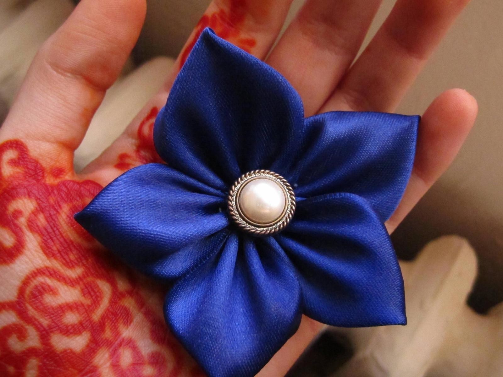 Ribbon Flowers A Flowers Rosettes Creation By MaybeAViking