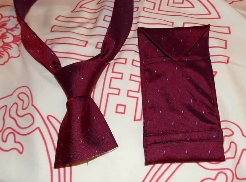 Phone Case From A Tie · How To Recycle A Neck Tie Pouch · Sewing on Cut ...