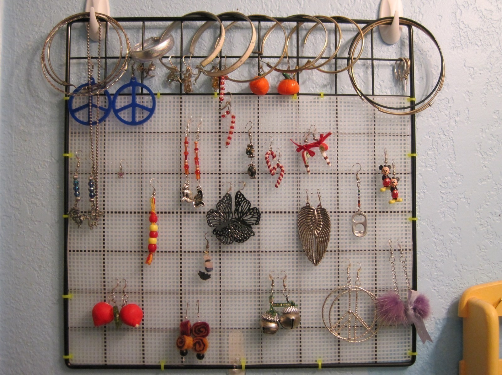 Wire Storage Earring Hanger · How To Make An Earring Hanger ...