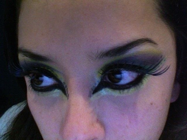 Bright And Dramatic Eyeshadow Tutorial! · How To Create A Dramatic Eye ...