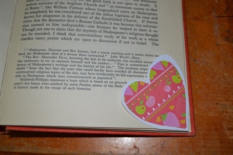 Heart Shaped Corner Bookmarks How To Make A Corner Bookmark Heart Shaped Corner Bookmarks How To Make A Corner Bookmark