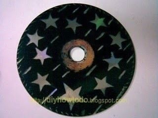 Diy Wall Decorations From Old Cd · How To Make A Piece Of Cd Art ...